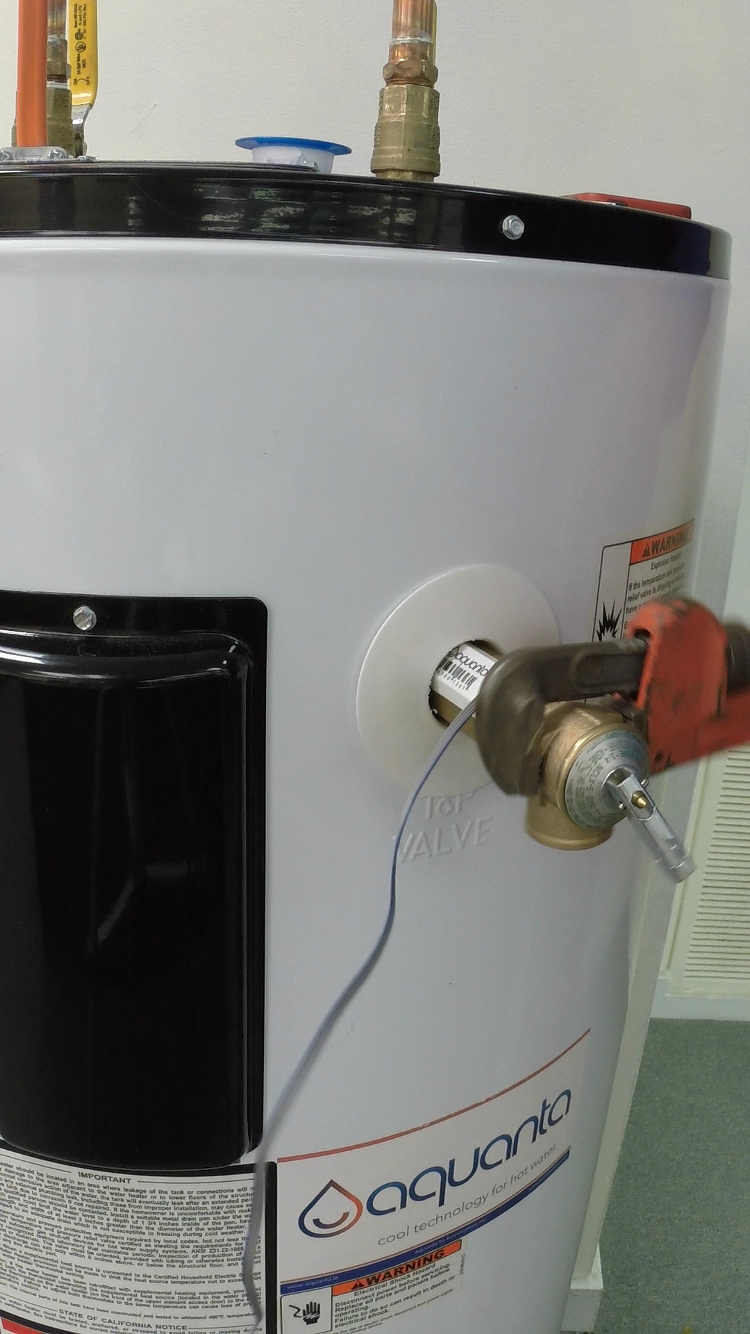 Step4-Install-Aquanta-Sensor-and-TP-valve - Aquanta